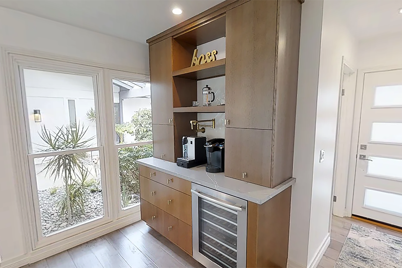 Home Bar Design Ideas for Social Homeowners