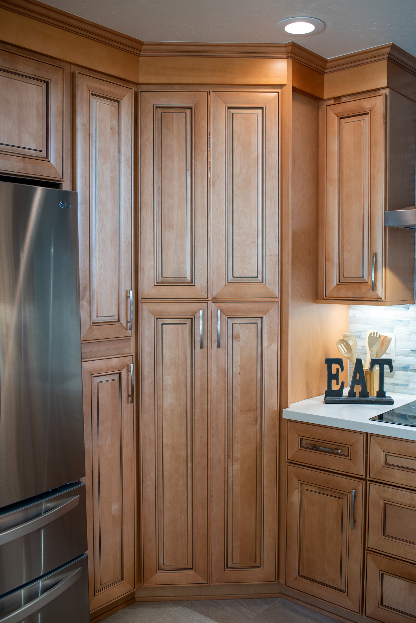 The Benefits of a Custom Pantry in Your Kitchen Remodel