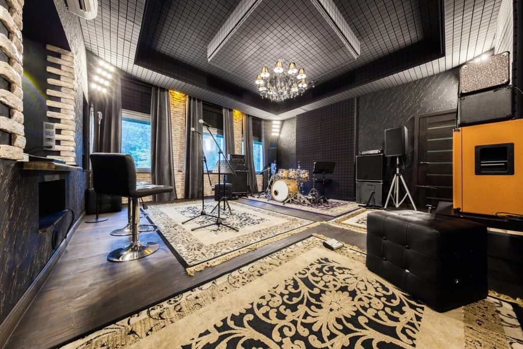 How to Create a Home Music Studio: Essential Design Tips