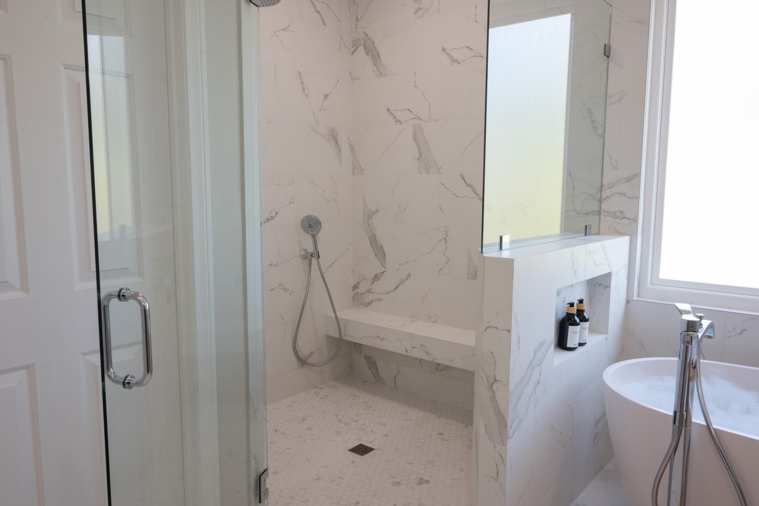 Walk-In Shower Design Ideas for San Diego Bathrooms